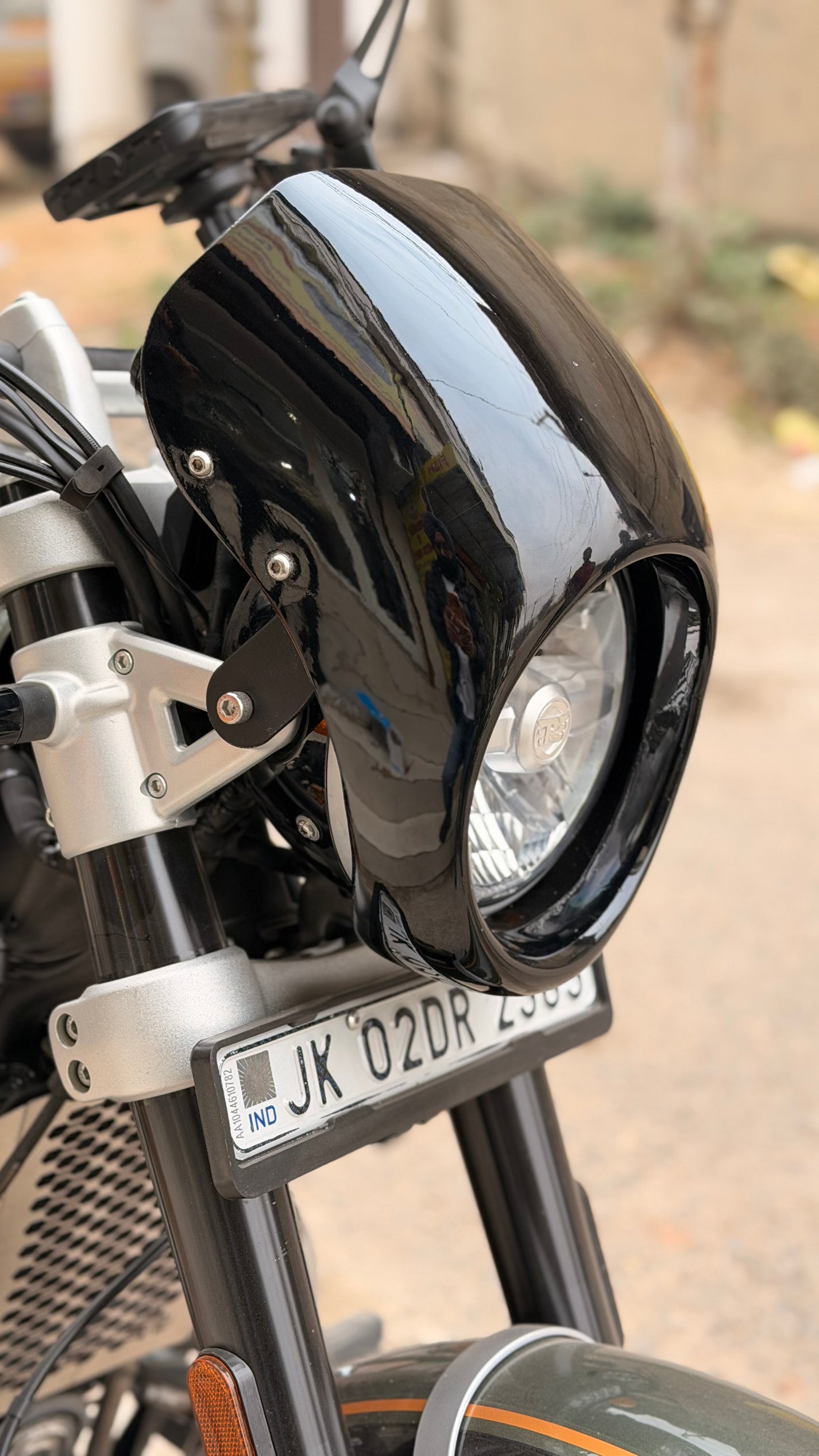 Harley-Style Short Windshield for Royal Enfield Super Meteor 650 & Met ...